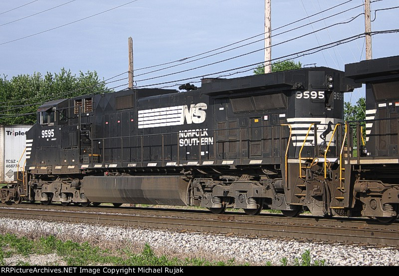 NS 9595